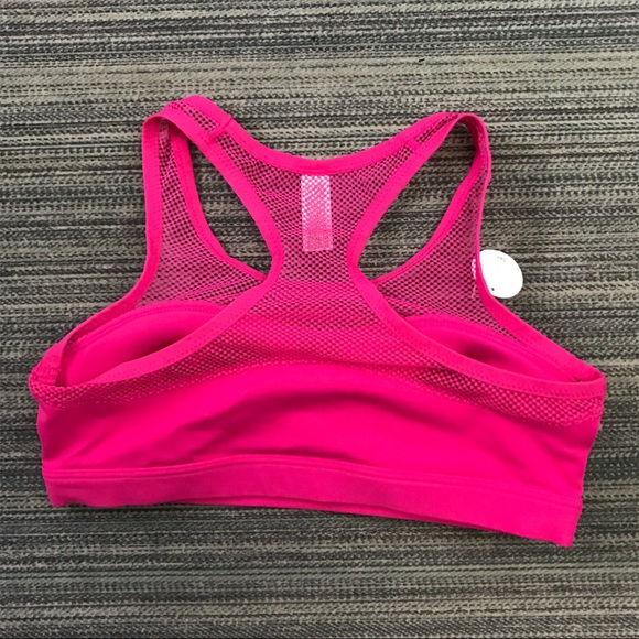 b' tempt | Tops | B Temptd Wacoal32racerback Sports Bra 95299 | Poshmark